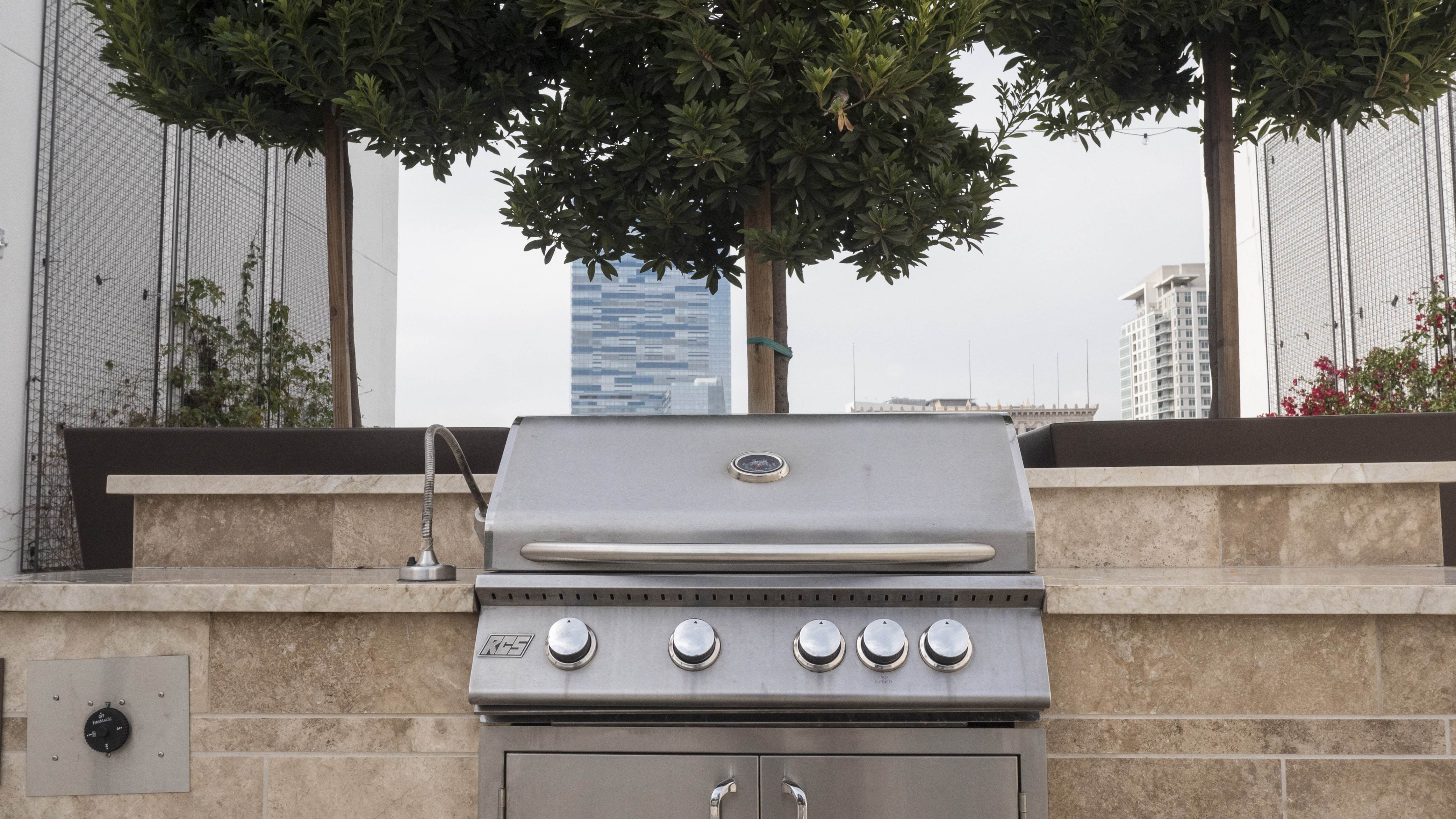 1000 Grand by Windsor - Hollywood Location Hollywood Location